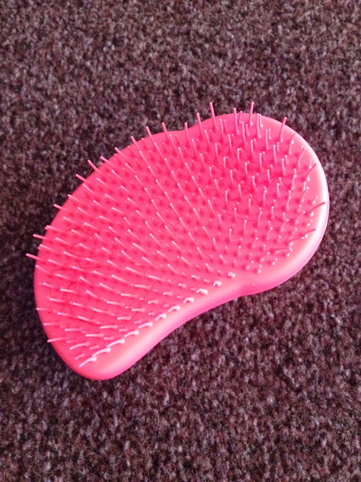 Ms Louise Bird: TANGLE TEEZER - THE BEST HAIRBRUSH INVENTED.